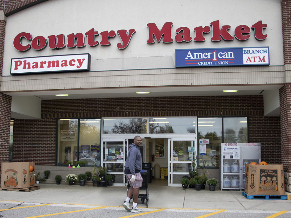 Polly's Country Market Fosters Community - St. Louis Center