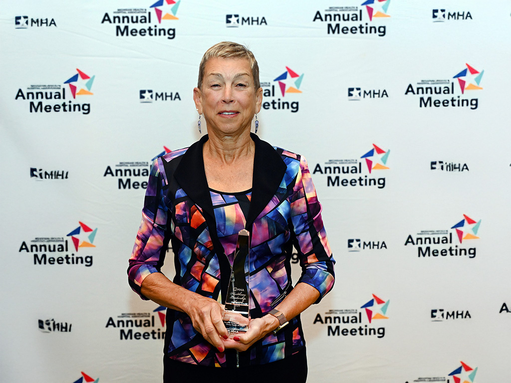 An Award-Winning Board Member - St. Louis Center